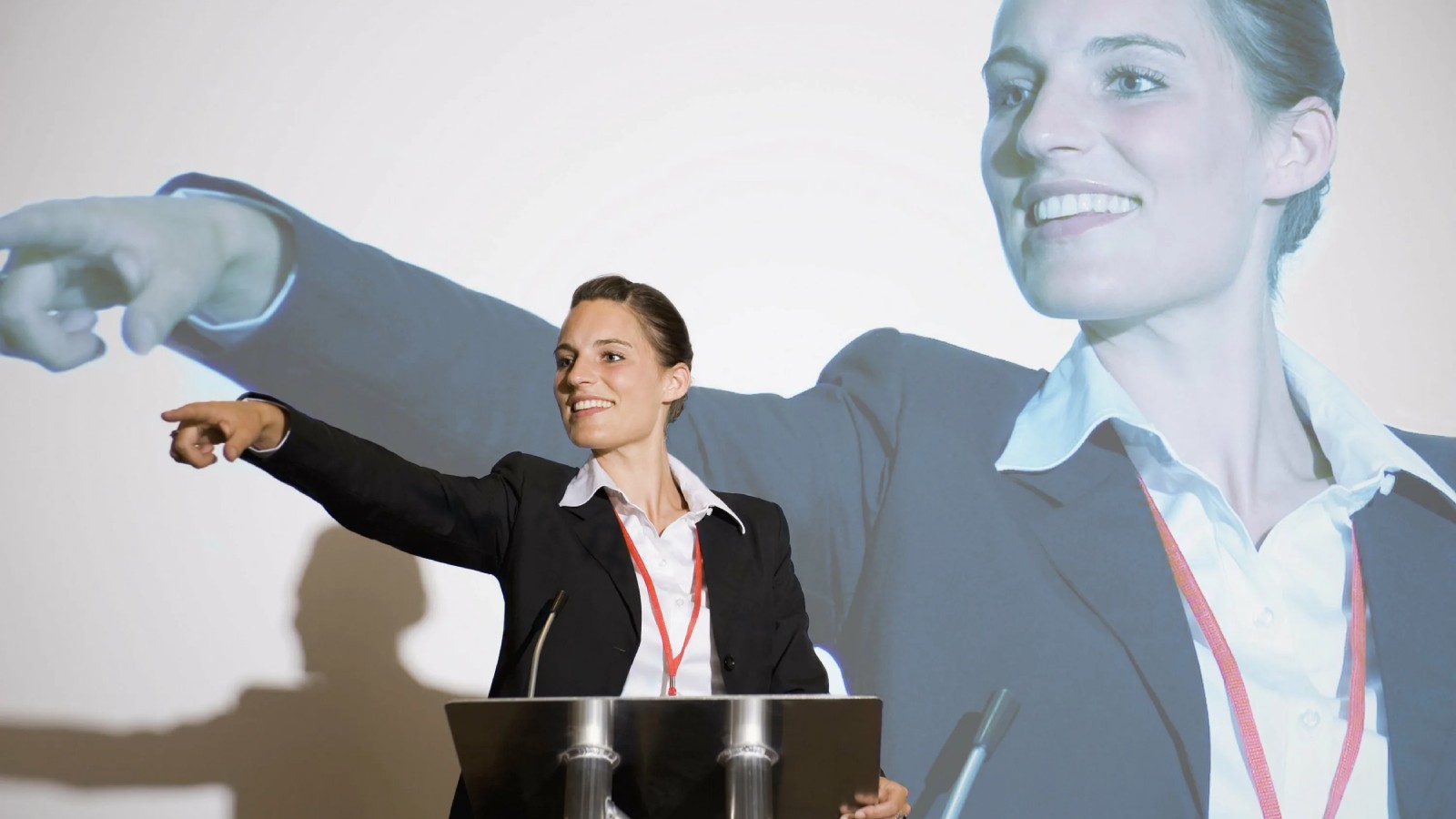 How to Control Your Body Language During Public Speaking?